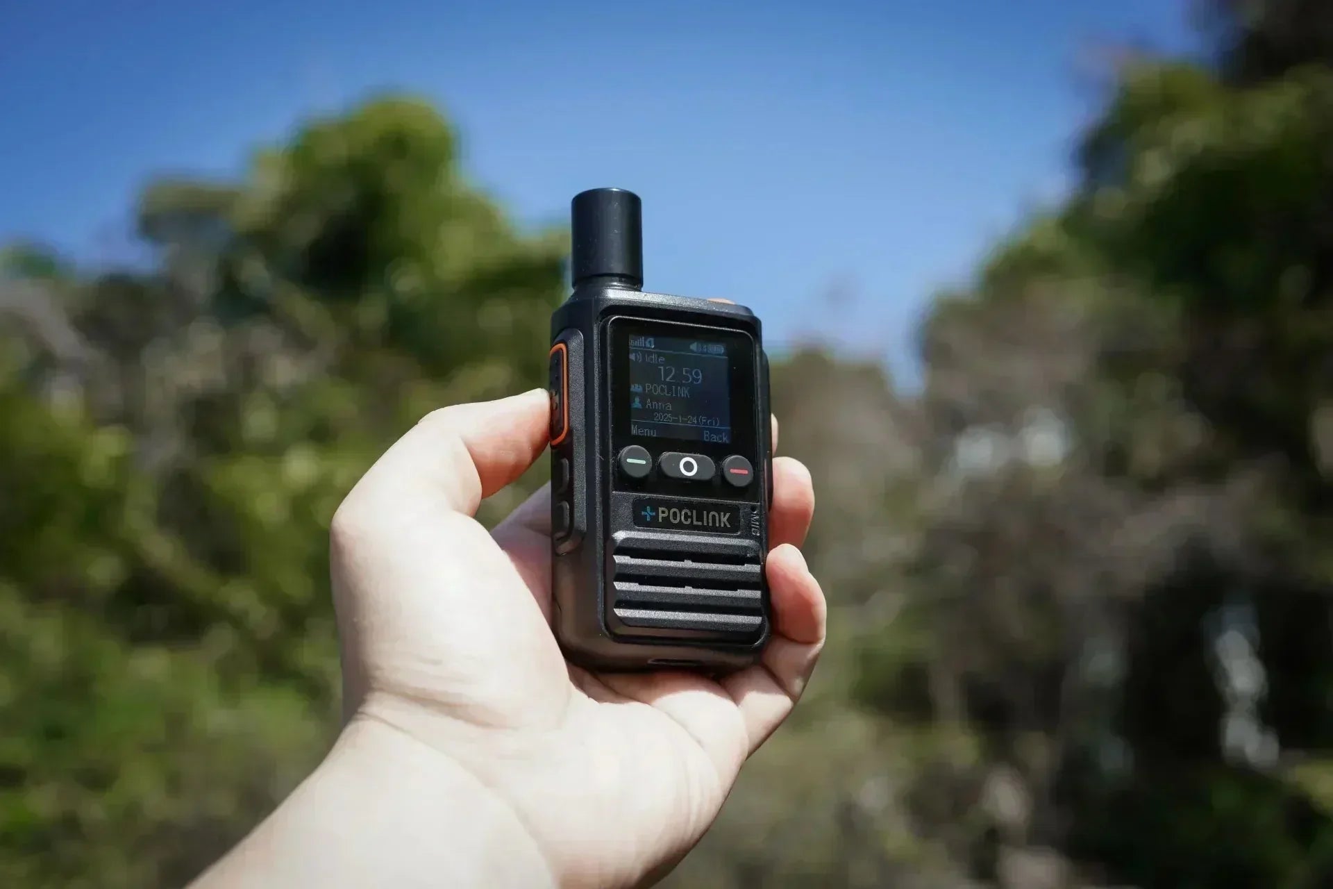 What’s a PoC Radio? Poclink vs. Walkie Talkies & Phones – Poclink Radios